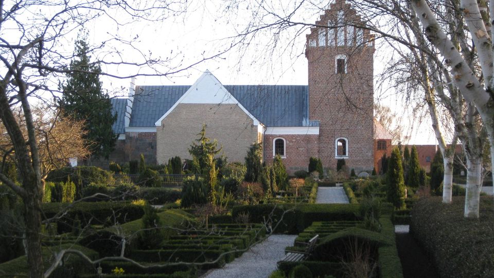 Bymuseum beretter om 900 års kirkehistorie i Auning - Din Avis