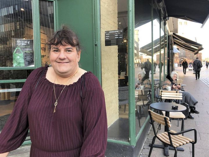 VIDEO: Transseksuelle og handicappede Michelle har lavet sig egen radio ...