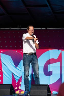 Tæt på dig lige nu - Din Avis