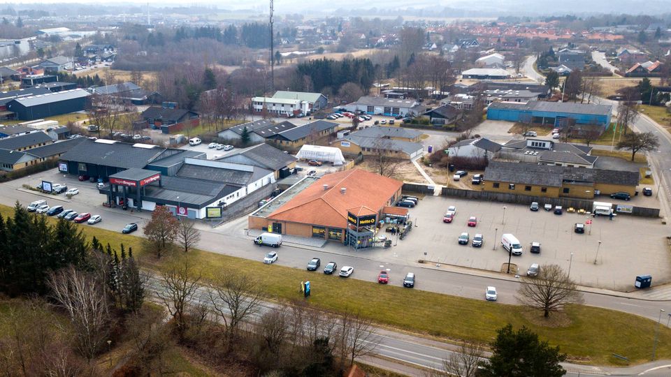 Efter flere års planer: Rema 1000 rykker ind i ny by - Din Avis