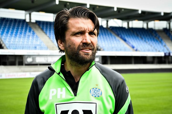 AGF udlejer spiller til klub med berygtet træner - Din Avis