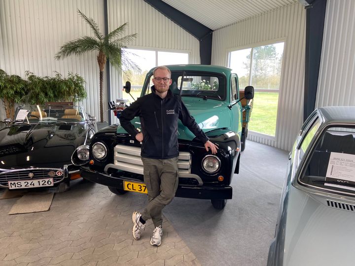 Troels sælger klassiske køretøjer med historie og patina: »Jeg bliver ...