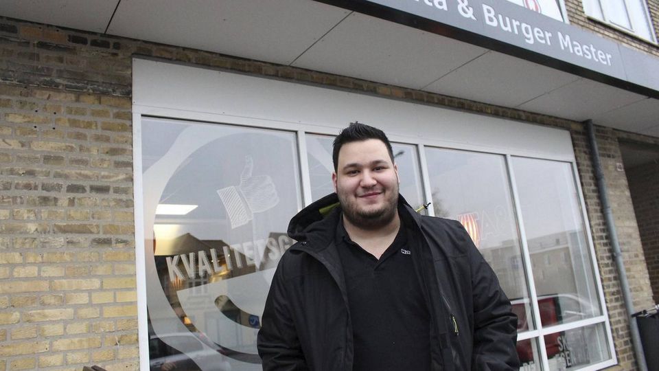 Ny pita- og burgerbar ved Hasle Torv laver pita efter mormors opskrift ...