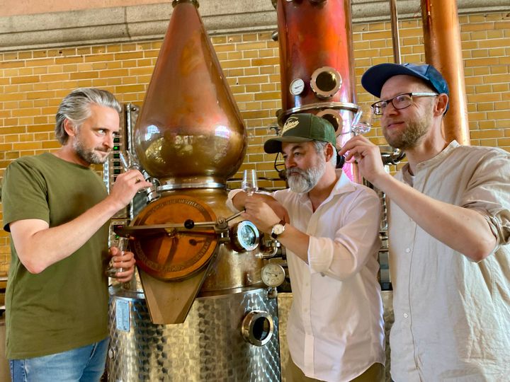Chili Klaus bliver ny ambassadør for festuge-gin - Din Avis