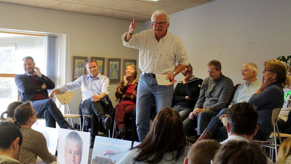 Tillykke til den venlige anarkist og muntre Hasse fra Thorsager - Din Avis