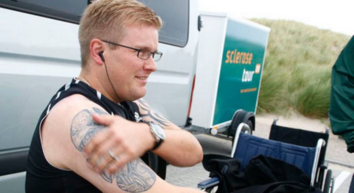 Gennem landet i rullestol - mød Jens Holst fra Grenå - Din Avis
