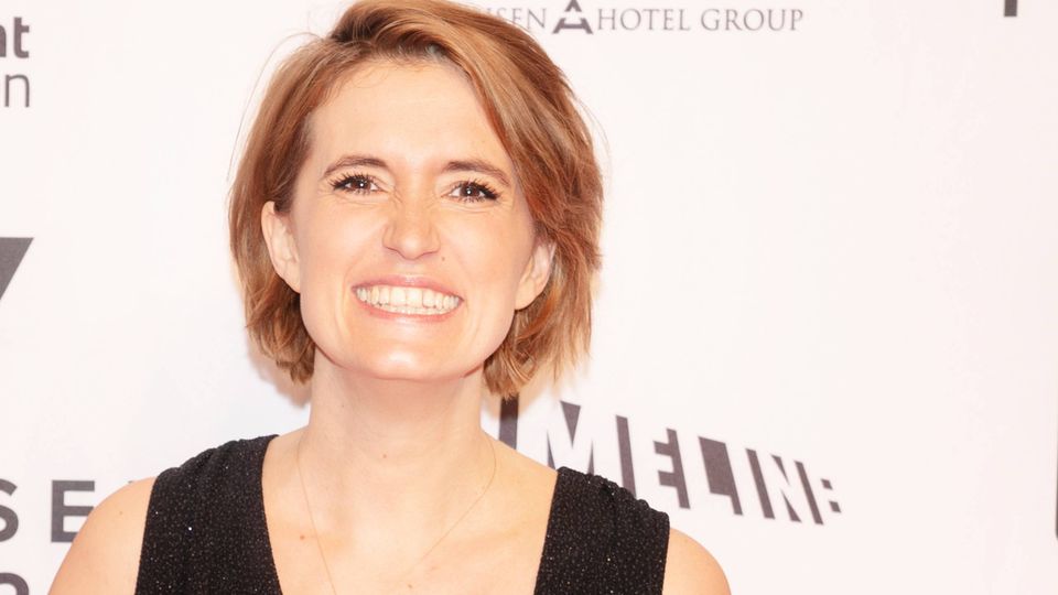 Væk fra skærmen: TV 2-vært venter sit første barn - Din Avis