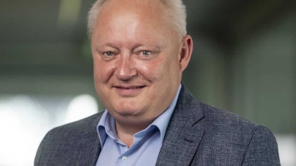 HK-formand trækker sig: Beskyldt for seksuel chikane - Din Avis