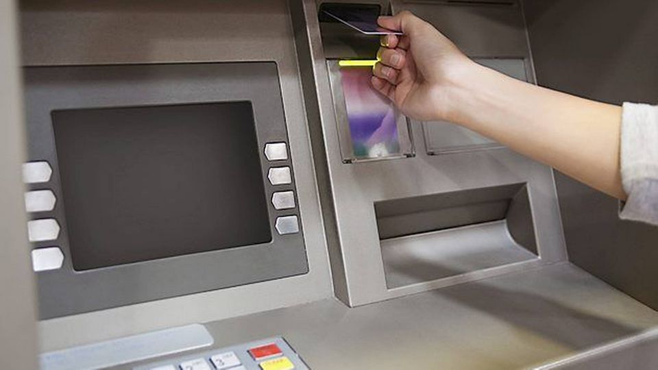 Min søn er syg - og jeg skylder en masse penge væk - Din Avis