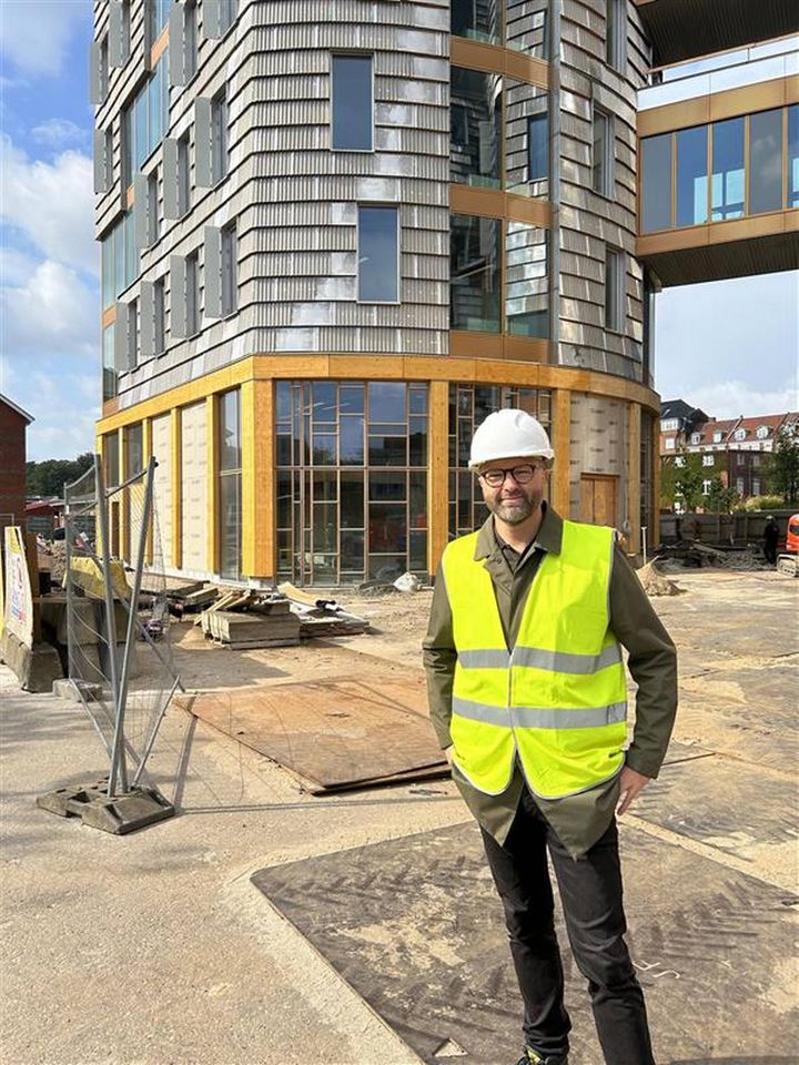 Stor østjysk online-virksomhed går imod strømmen: Åbner fysisk butik i ...