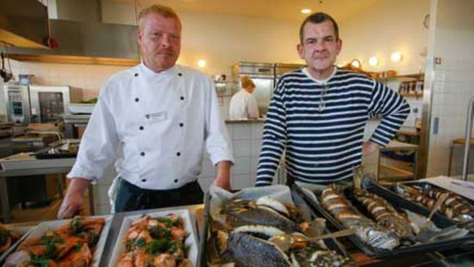 Glad mad på rådhuset - Din Avis