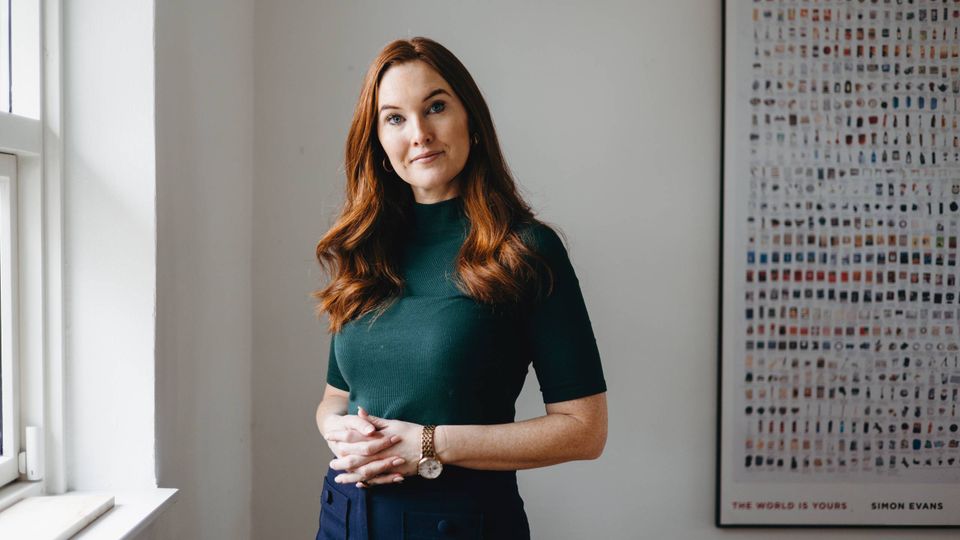 DR-vært tog fusen på sine fødselsdagsgæster og giftede sig - Din Avis