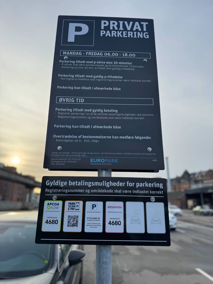 Vred over fem slags p-skilte: »En p-fælde af den værste slags« - Din Avis